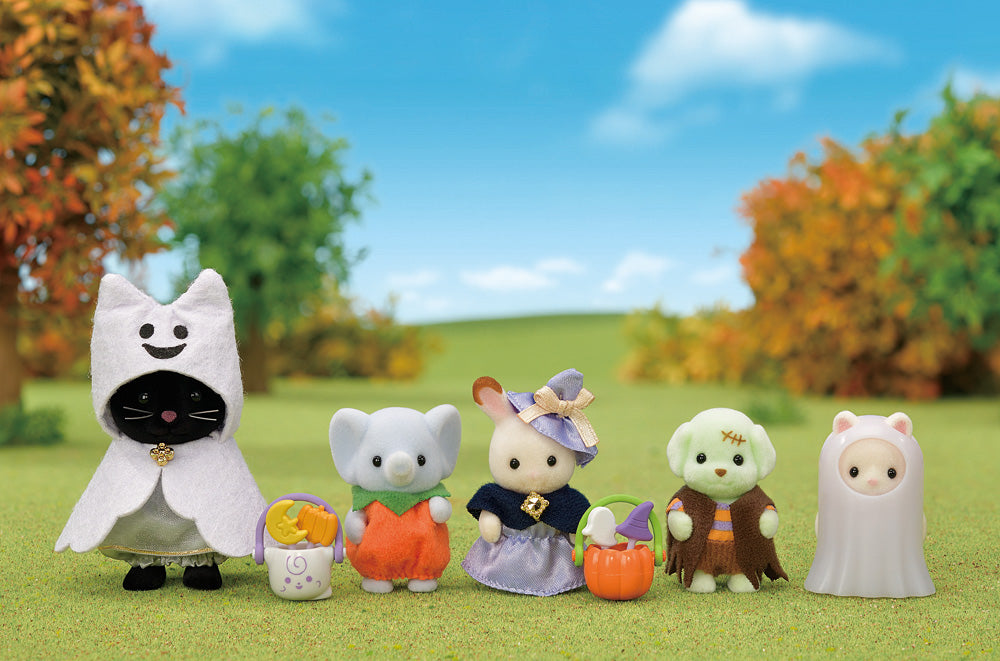 Calico Critters Trick or Treat Parade – Turner Toys